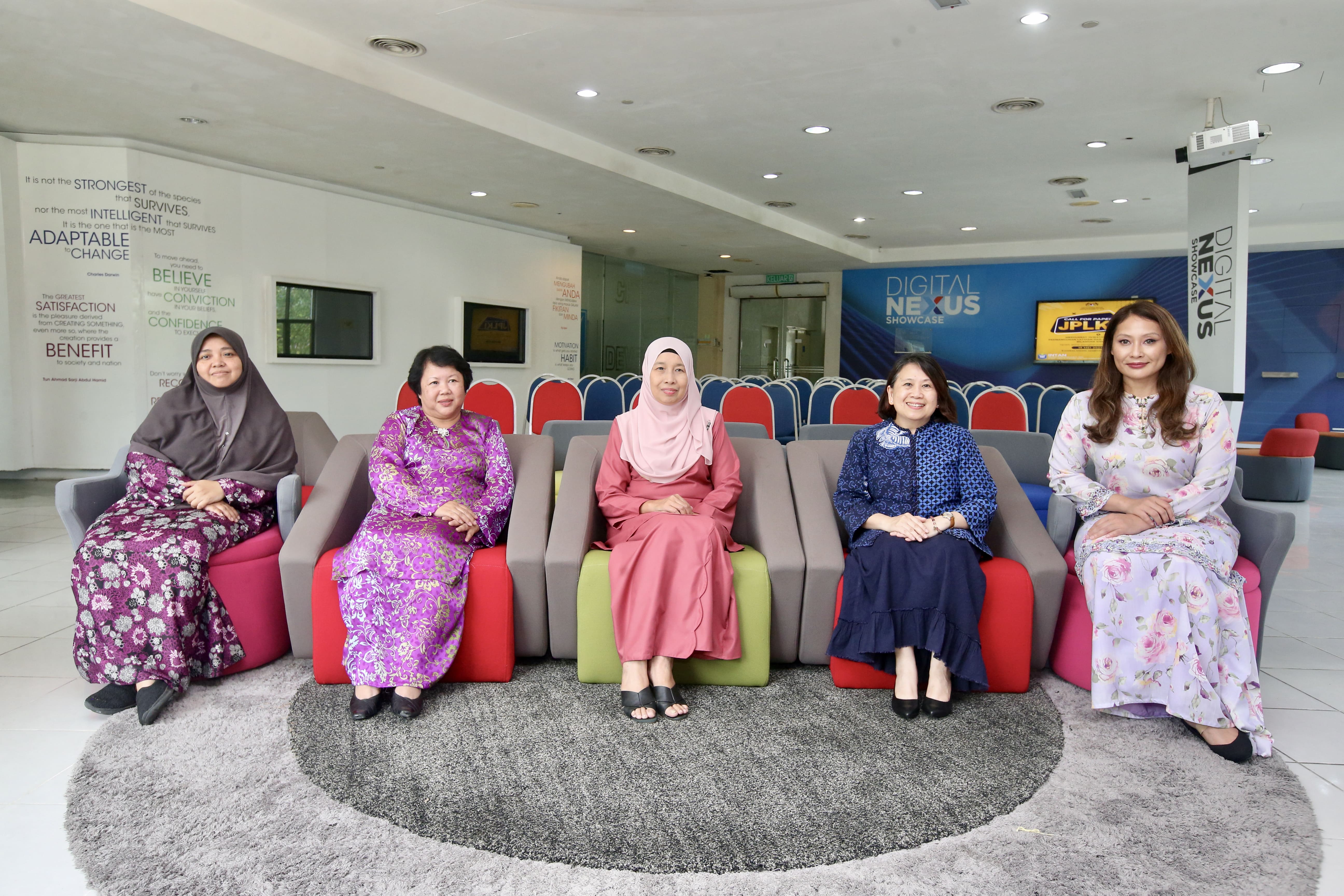 INTAN Official Portal - April 2023